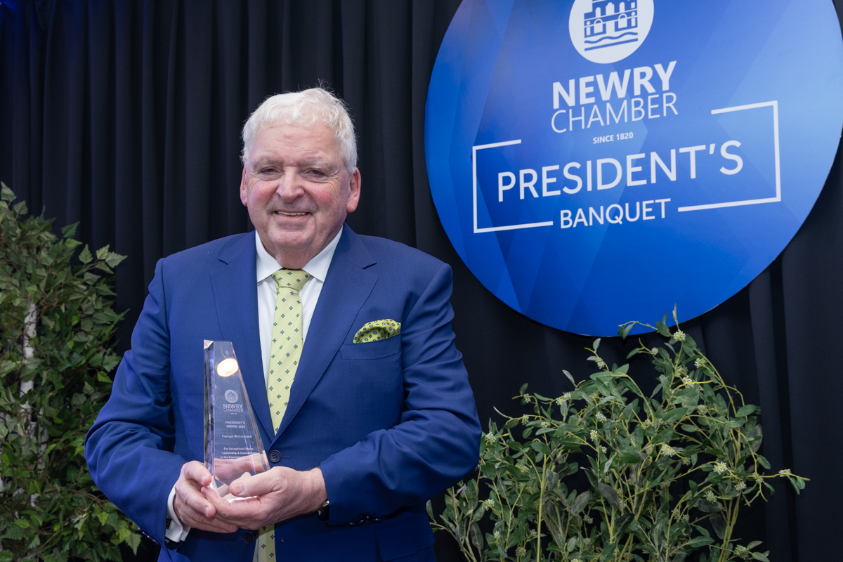 Feargal McCormack Receives the 2025 Newry Chamber President's Award ...